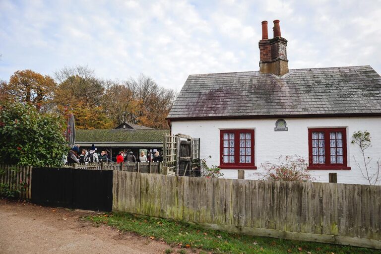 A Detailed Guide to the Ivinghoe Beacon Walk, Buckinghamshire (2025)