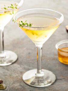 7 Classic British Cocktails + Recipes